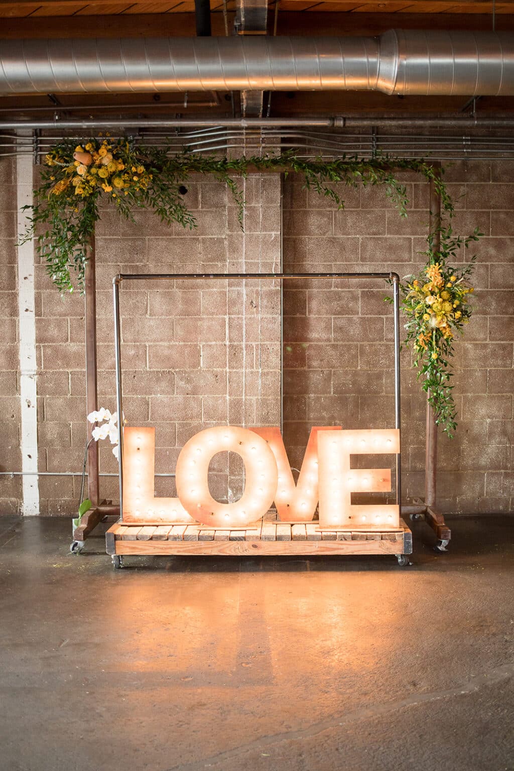 The Best Yellow Themed Spring Wedding | Destination Wedding Planner for ...